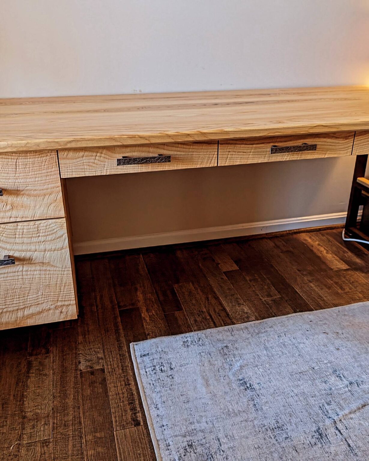 Custom Solid Wood Desks - Lumber JAKKSS Millworks